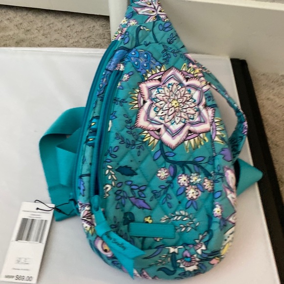 Vera Bradley | Bags | Vera Bradley Essential Compact Sling Backpack ...